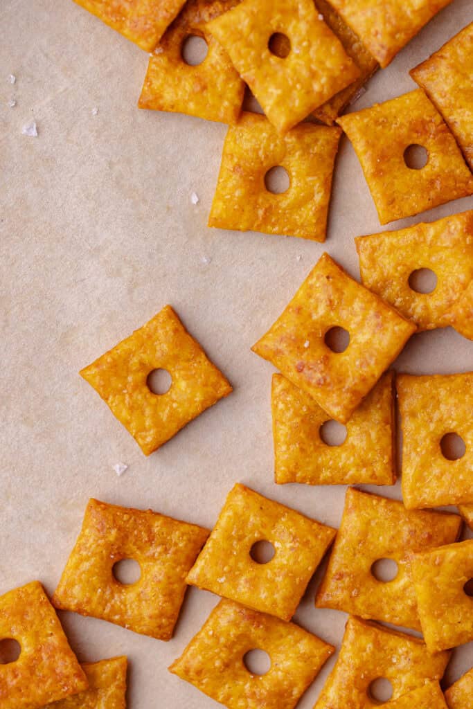 Homemade Pumpkin Cheddar Crackers | Short Stack Kitchen